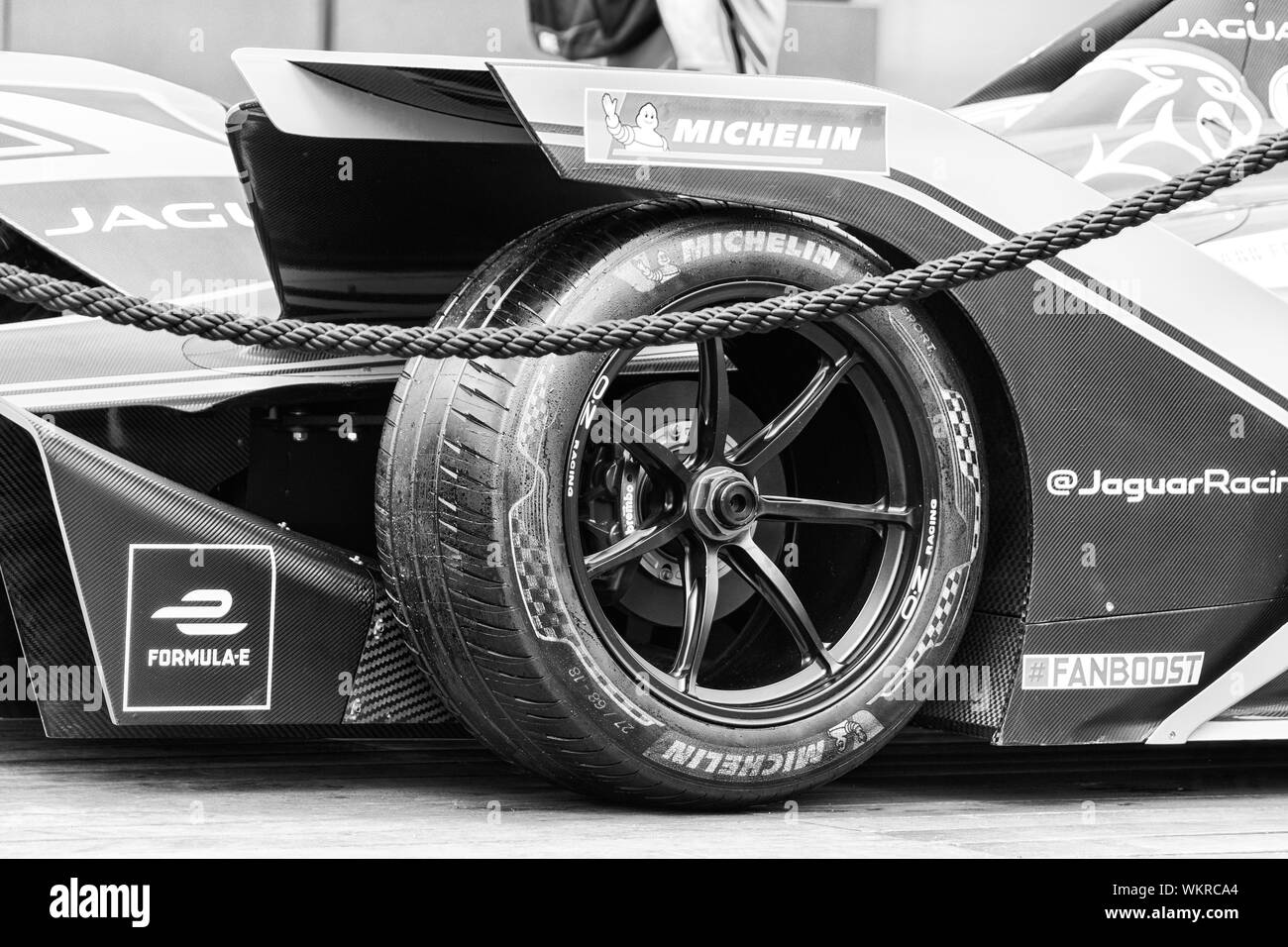 Sports car Jaguar all-electric FIA Formula E Stock Photo - Alamy