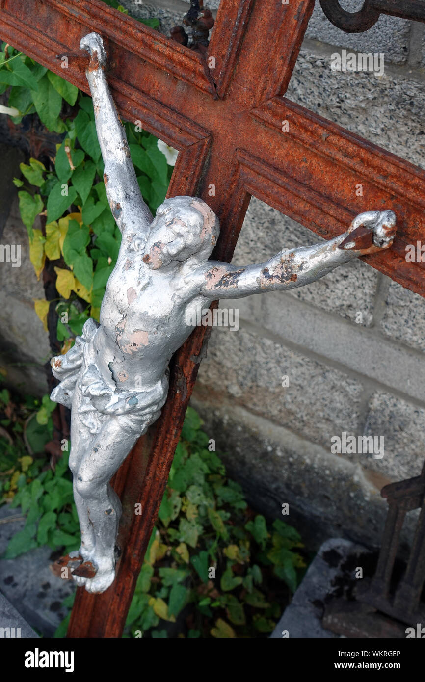Jesus christ crucified old crucifix hi-res stock photography and images - Alamy