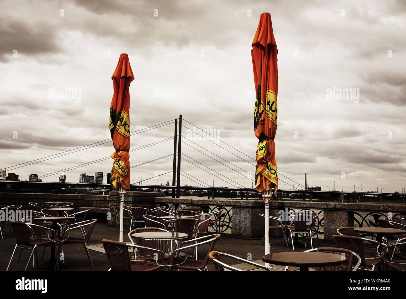 Bridge street cafe hi-res stock photography and images - Alamy
