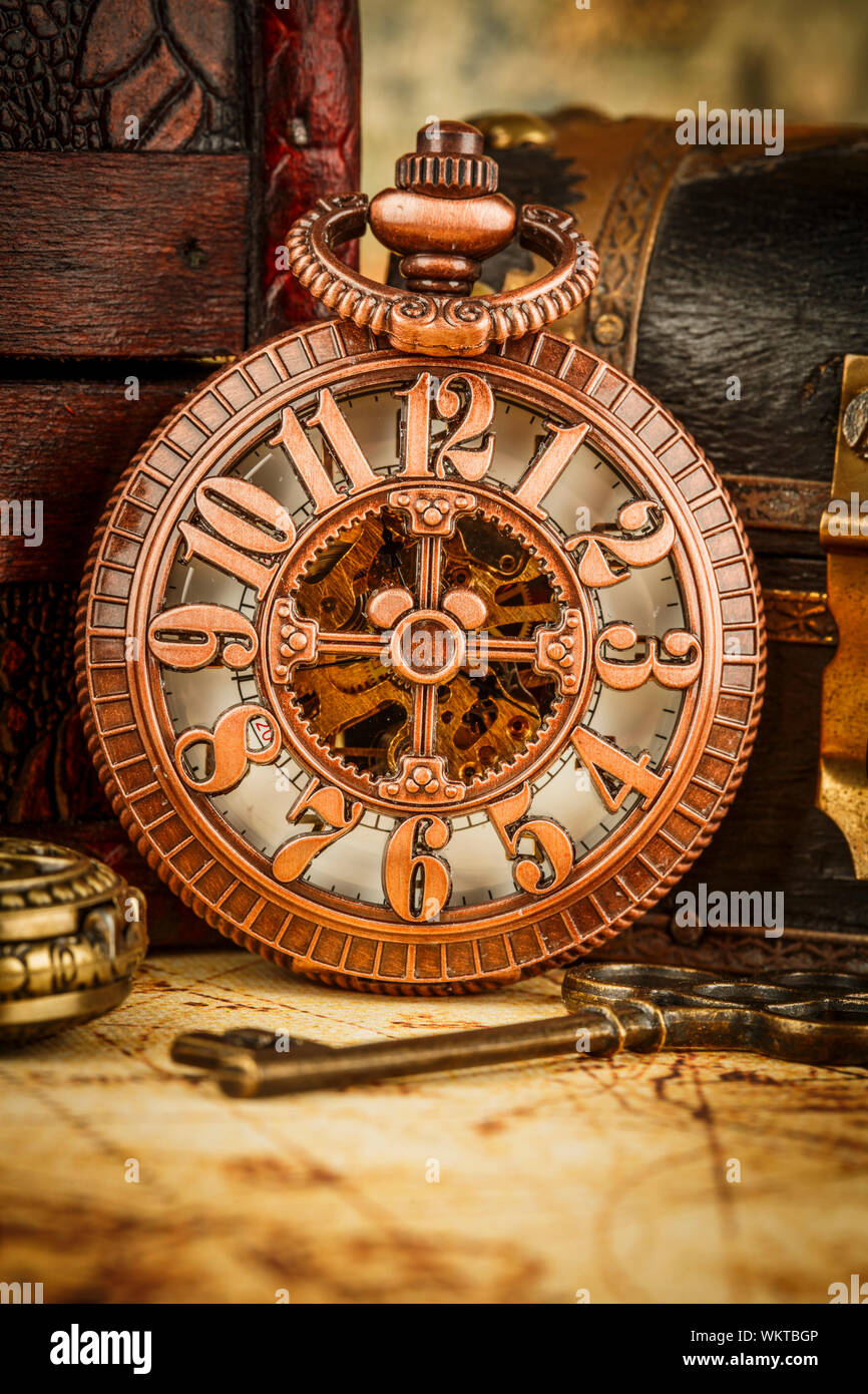 Vintage Antique pocket watch. Vintage grunge still life Stock Photo - Alamy