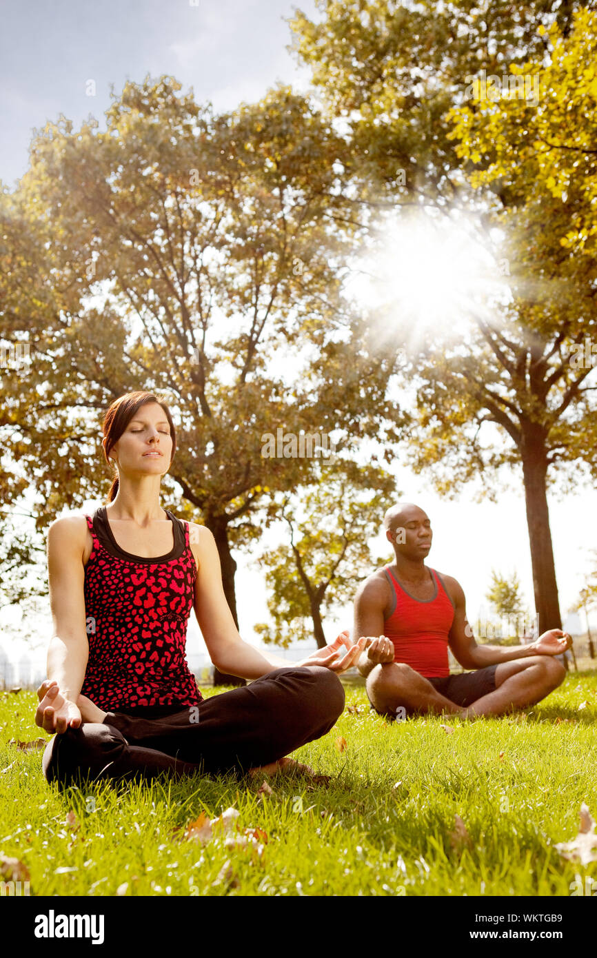 Group outdoor meditation hi-res stock photography and images - Alamy