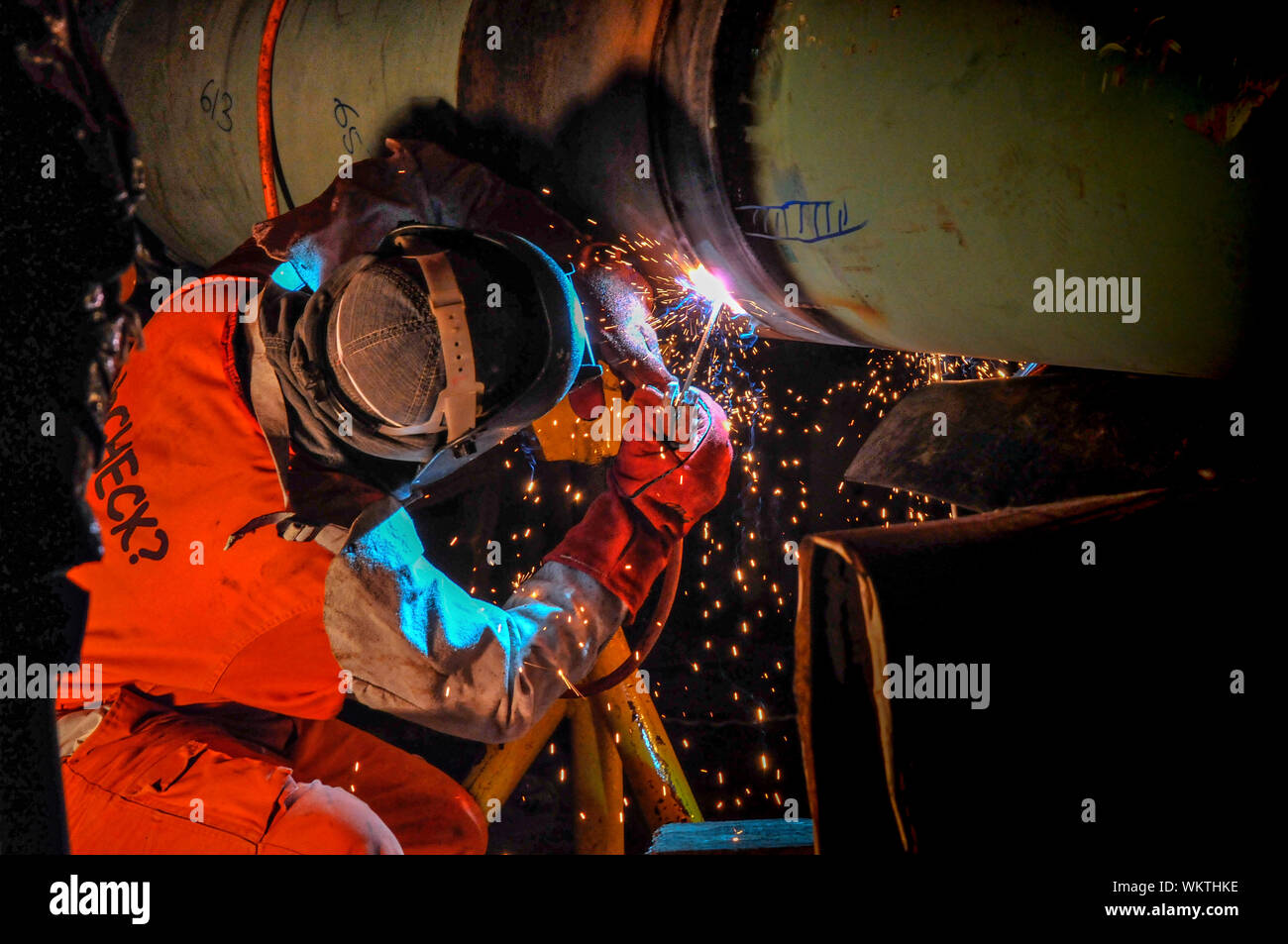 Welder working night hi-res stock photography and images - Alamy