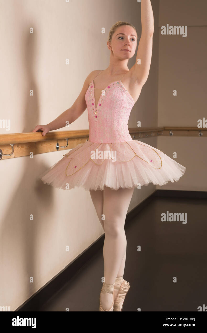 Holding dance slippers hi-res stock photography and images - Alamy