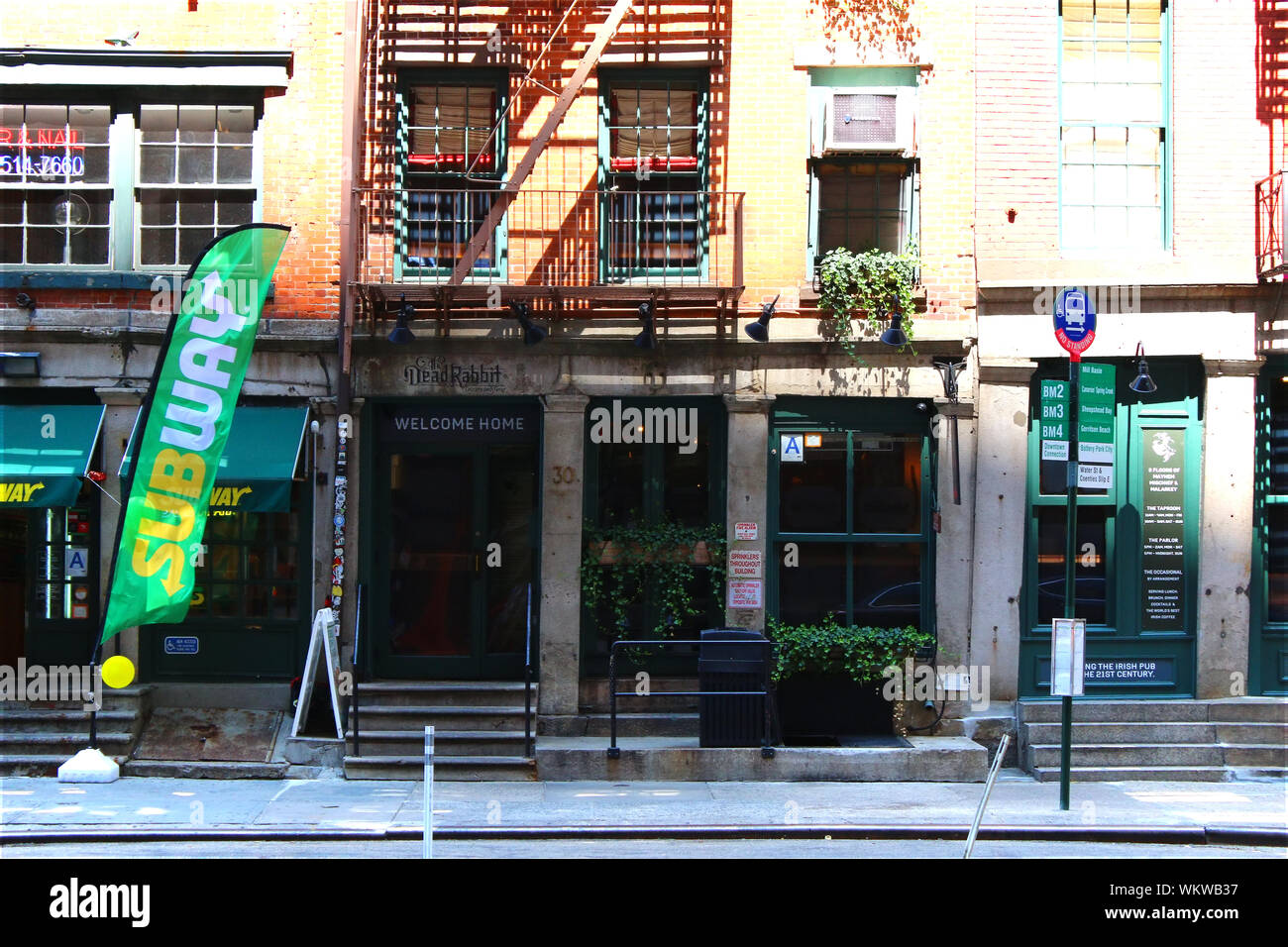 New york dead rabbit hi-res stock photography and images - Alamy