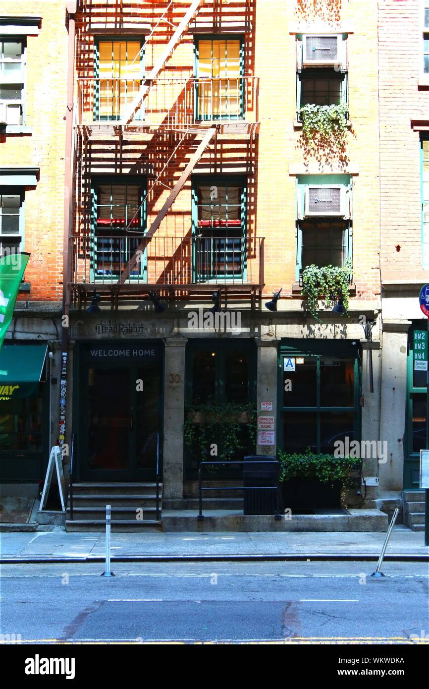 The famous Dead Rabbit bar in Financial District re-opened in 2018 ...