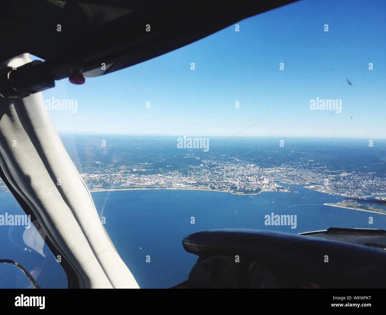Glass cockpit panel hi-res stock photography and images - Alamy