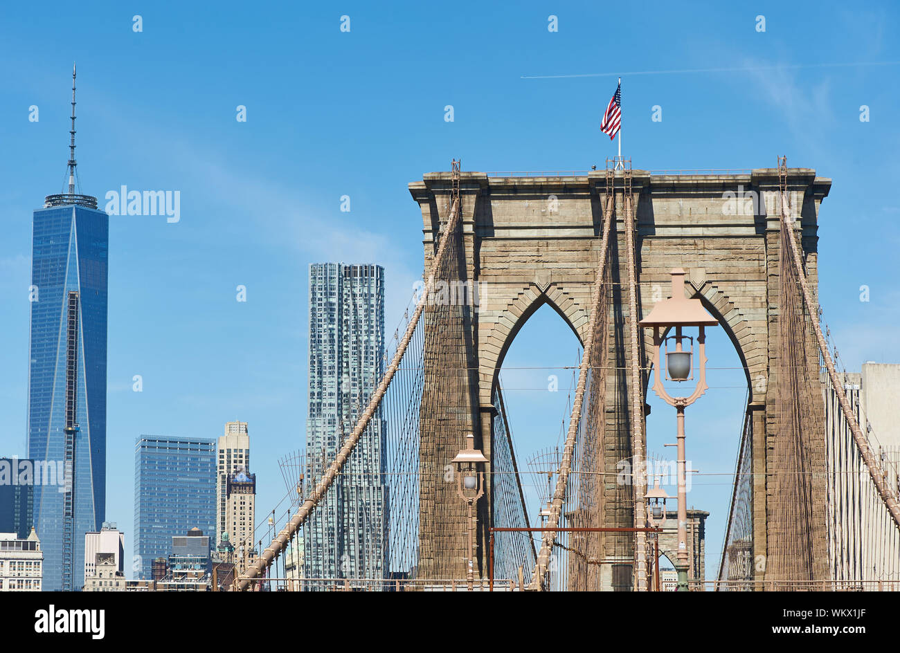 Brooklyn Bridge with lower Manhattan skyline in New York City Stock ...