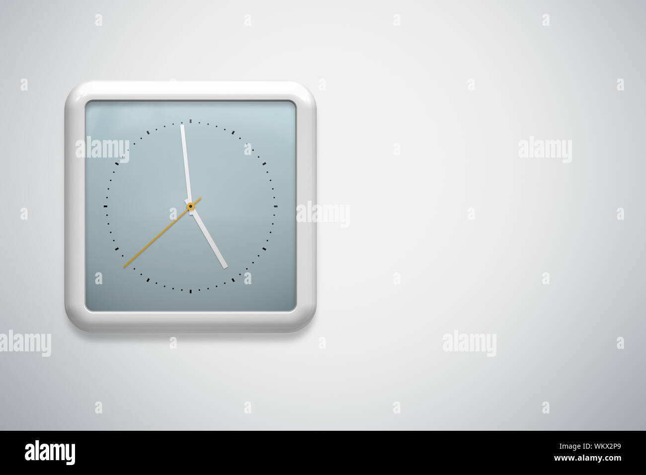 Nice office wall clock hi-res stock photography and images - Alamy