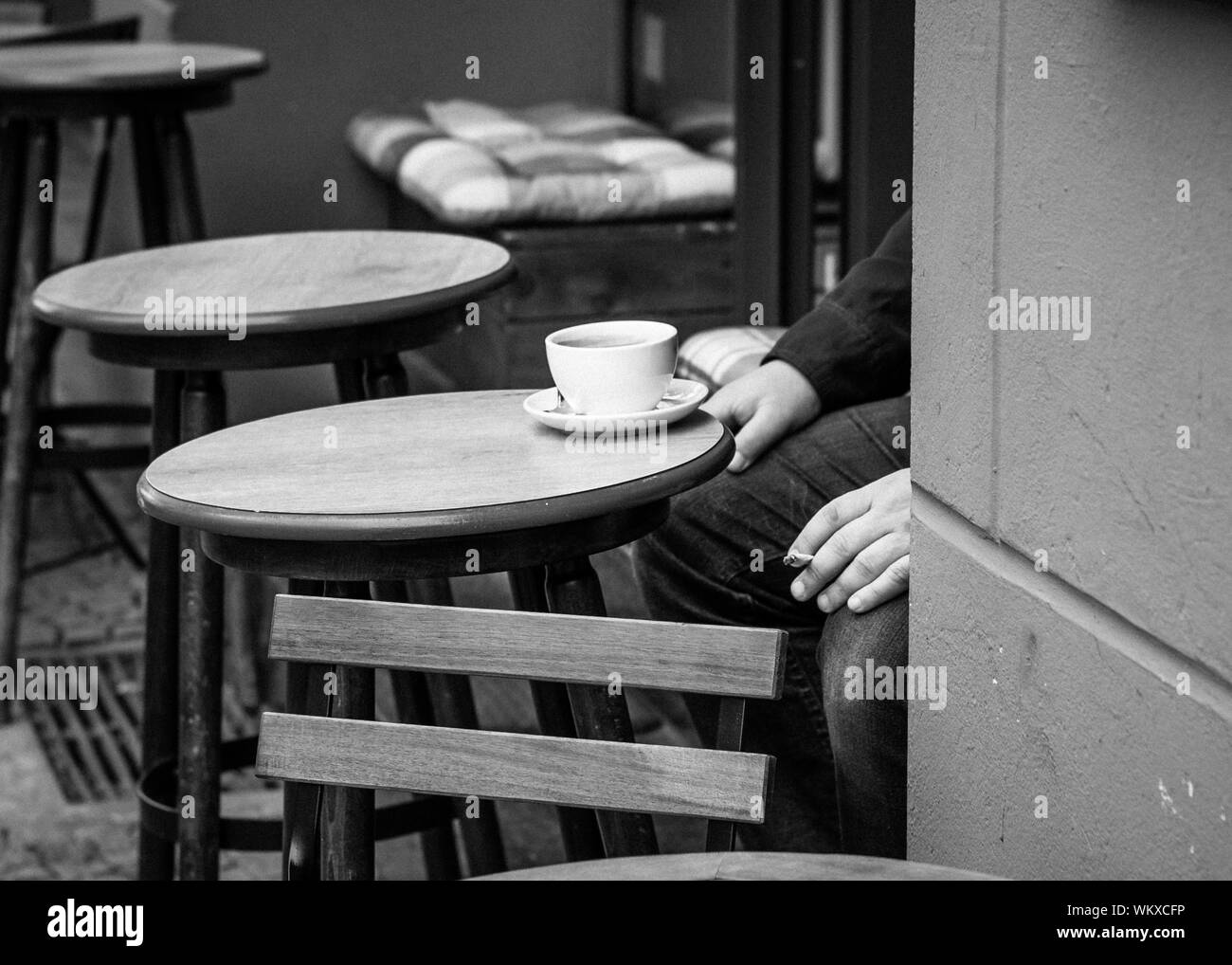 Hand coffee cigarette High Resolution Stock Photography and Images - Alamy