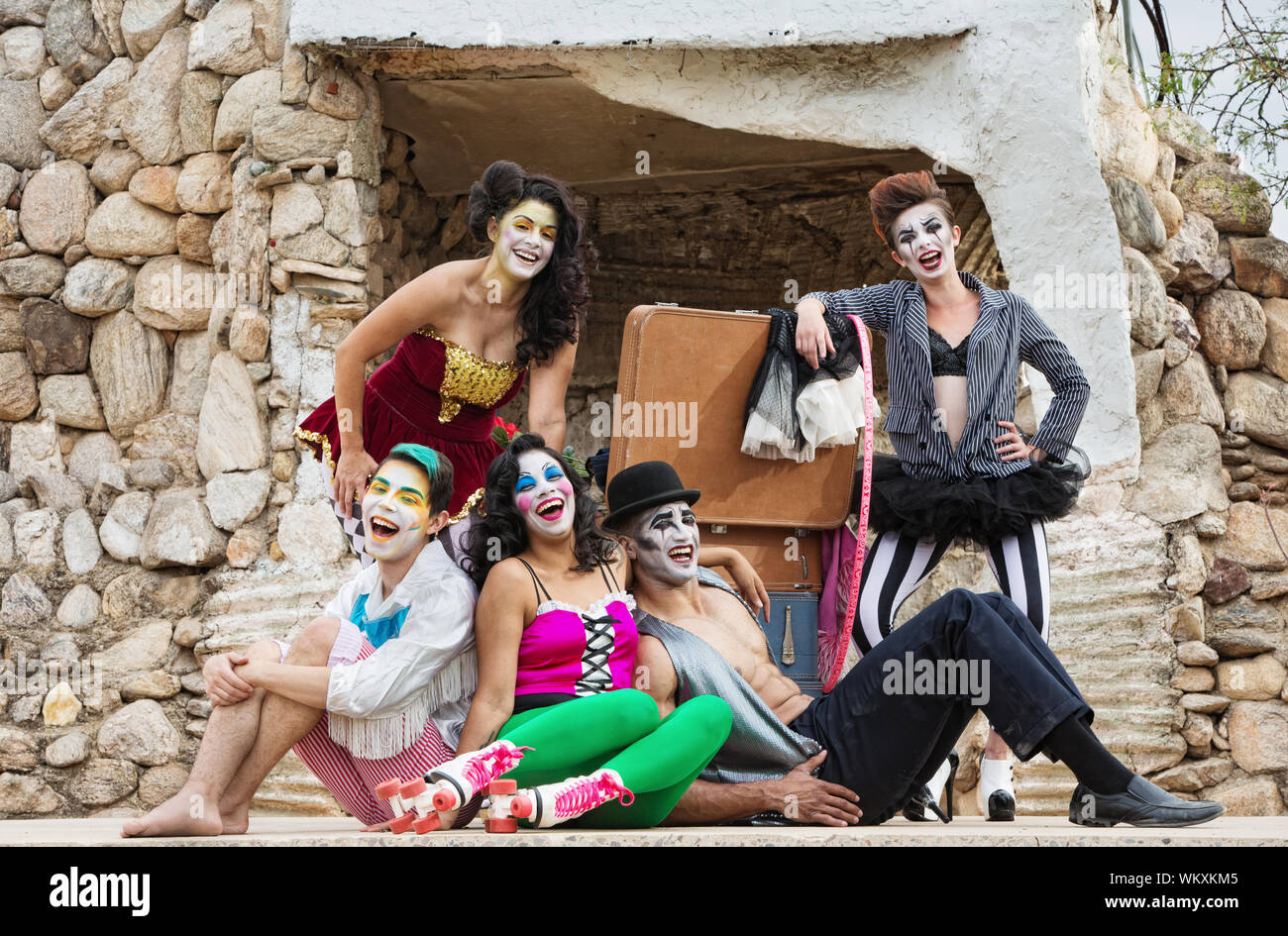 Circus ensemble hi-res stock photography and images - Alamy