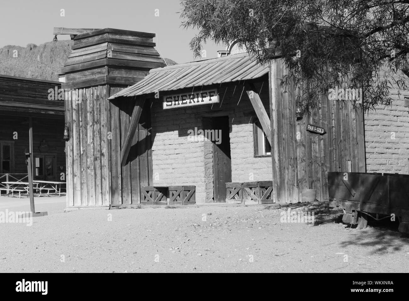 Office of the sheriff hi-res stock photography and images - Alamy