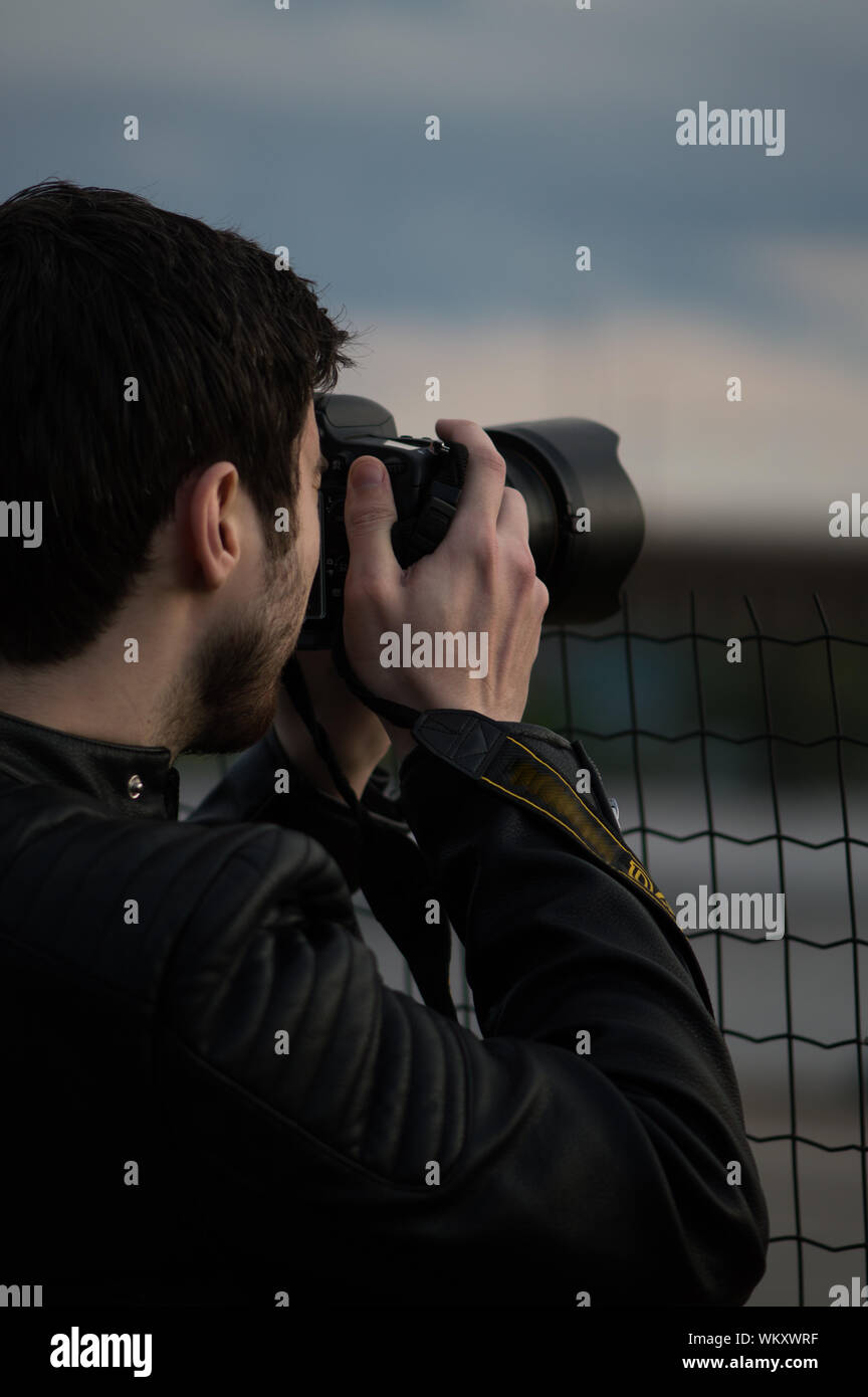 Side view dslr camera lens hi-res stock photography and images - Alamy
