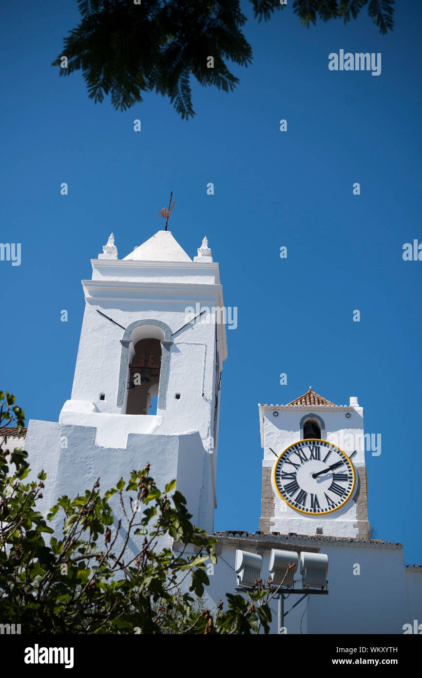 White church clock tower hi-res stock photography and images - Alamy