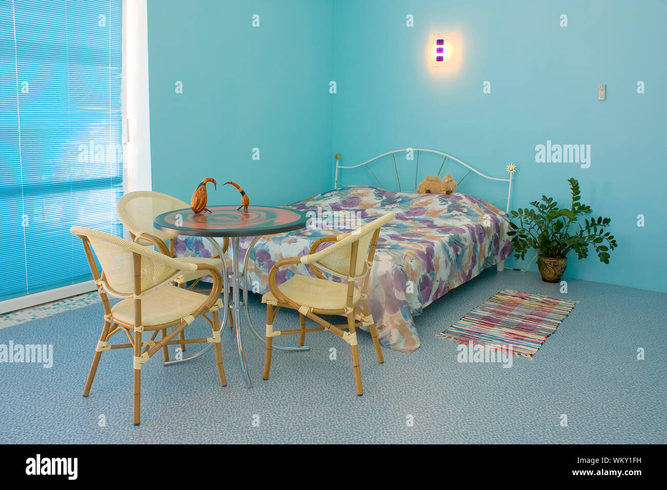 hotel room with good living conditions Stock Photo - Alamy