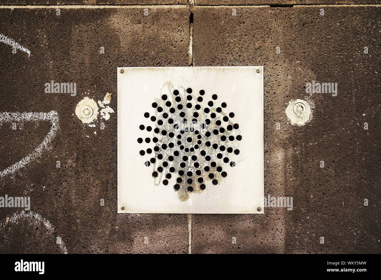 Gird pattern hi-res stock photography and images - Alamy