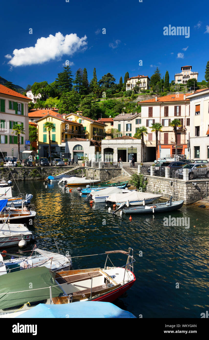 Lake como boats hi-res stock photography and images - Alamy