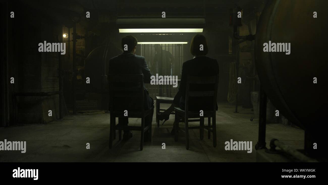 MINDHUNTER, from left (backs to camera): Joe Tuttle, Anna Torv, (Season ...