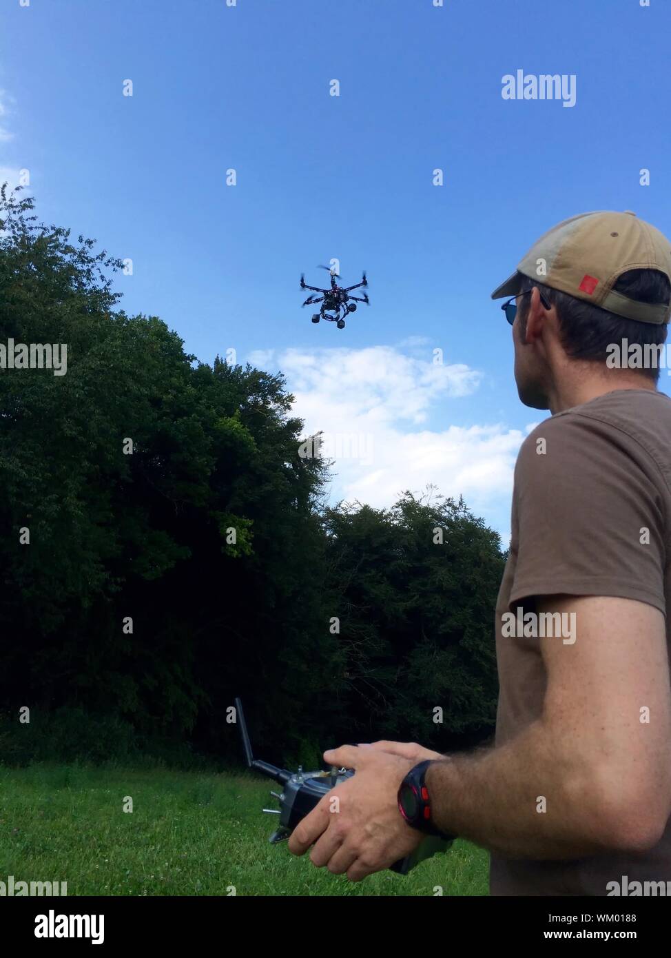 Man with drone hi-res stock photography and images - Alamy