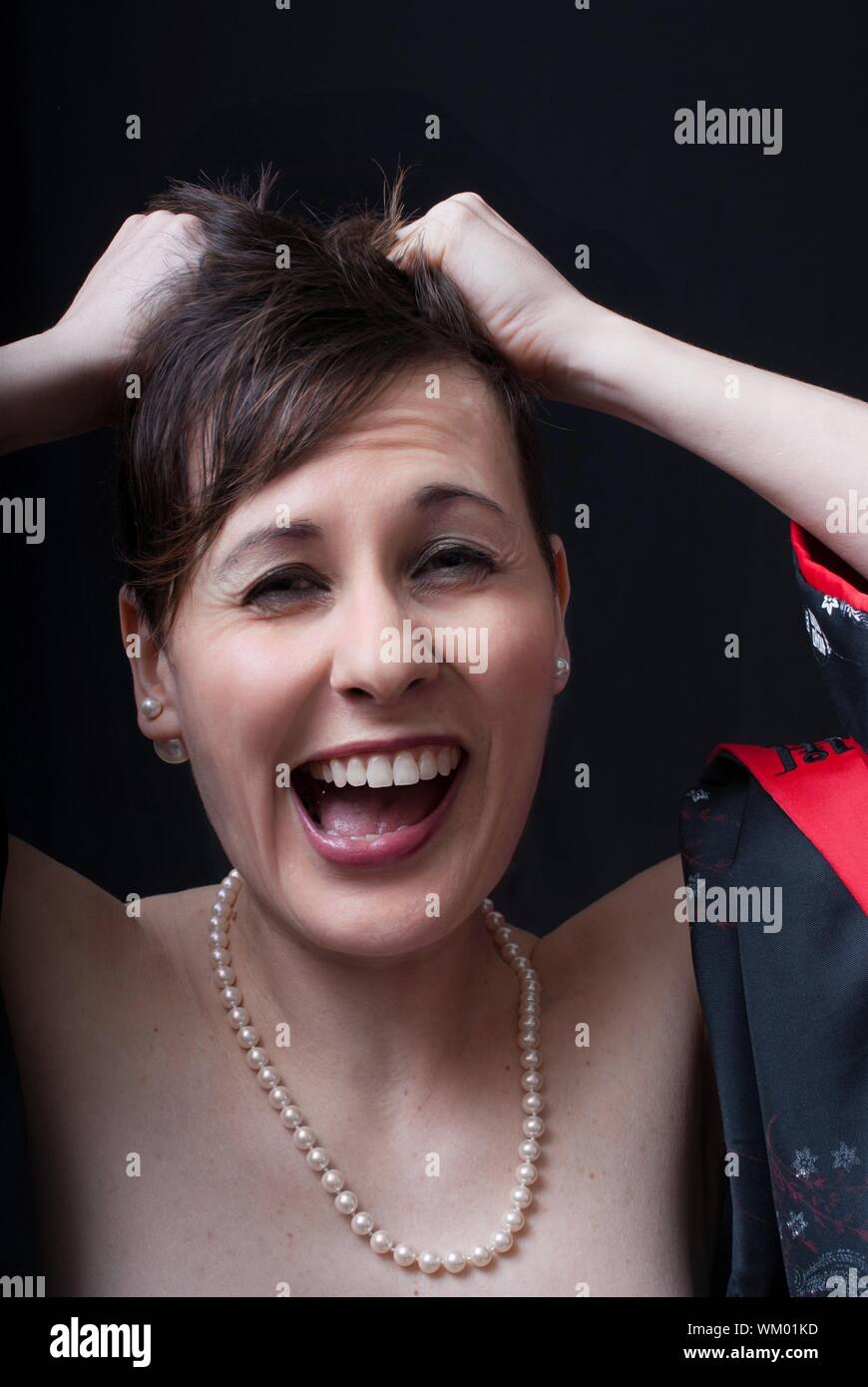 Hand pulling hair hi-res stock photography and images - Alamy