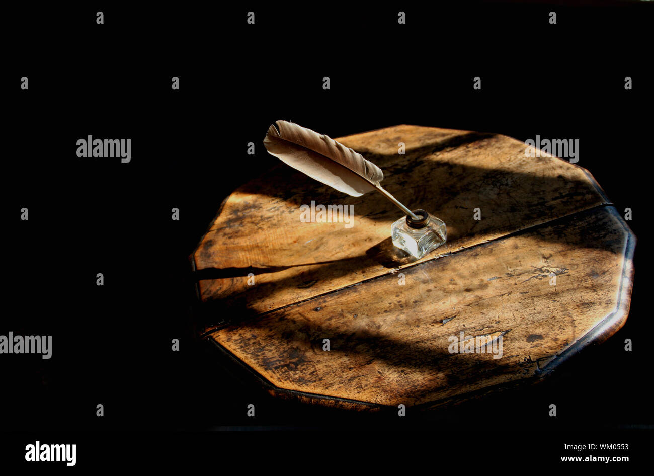 Pen ink well hi-res stock photography and images - Alamy