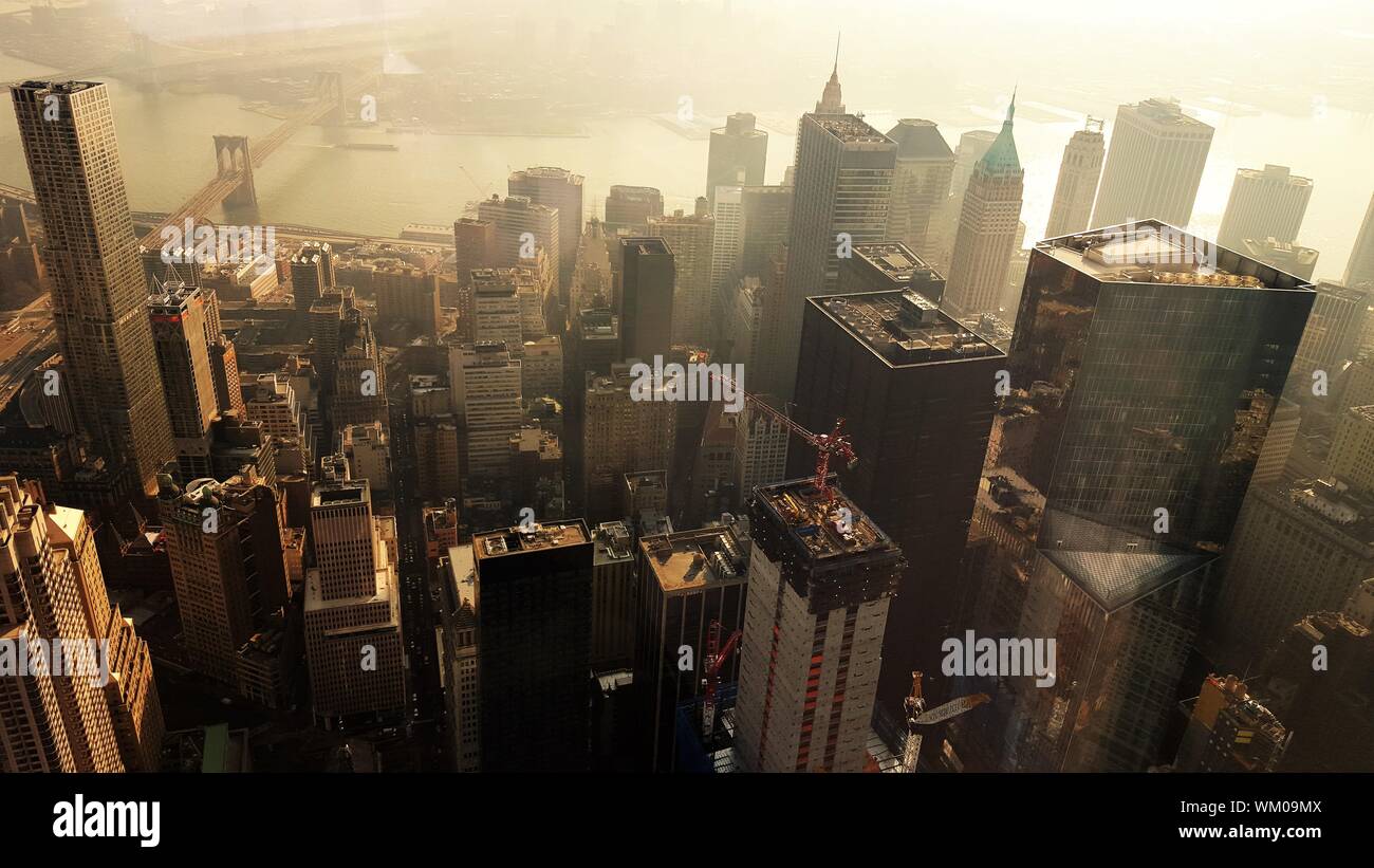 Skyscrapers looking down hi-res stock photography and images - Alamy