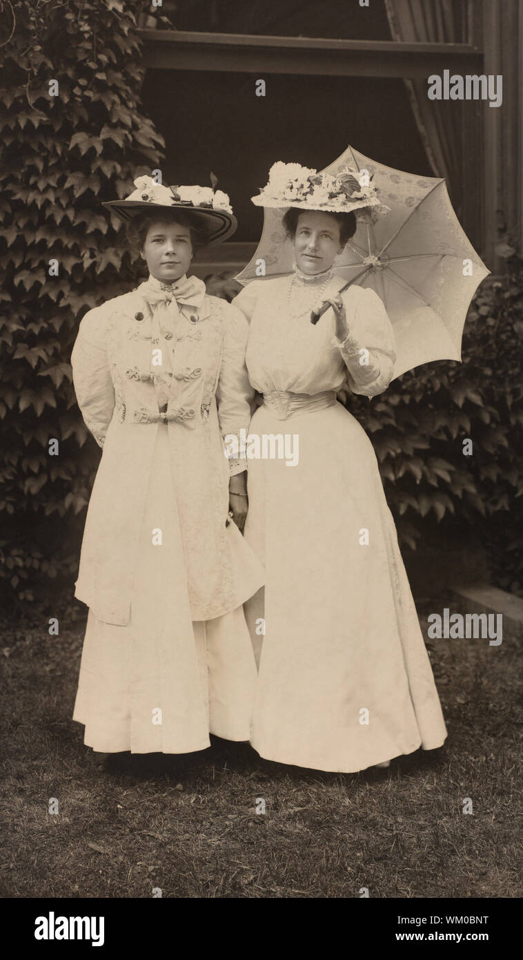 First Lady Edith Roosevelt with Daughter Ethel, Full-Length Portrait ...