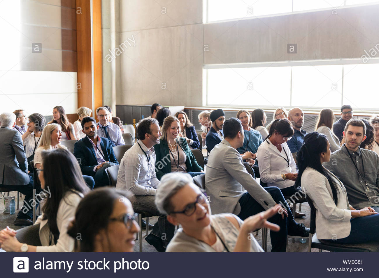 Talking business hi-res stock photography and images - Alamy