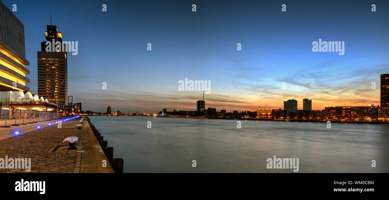 Nightlife Rotterdam High Resolution Stock Photography and Images - Alamy