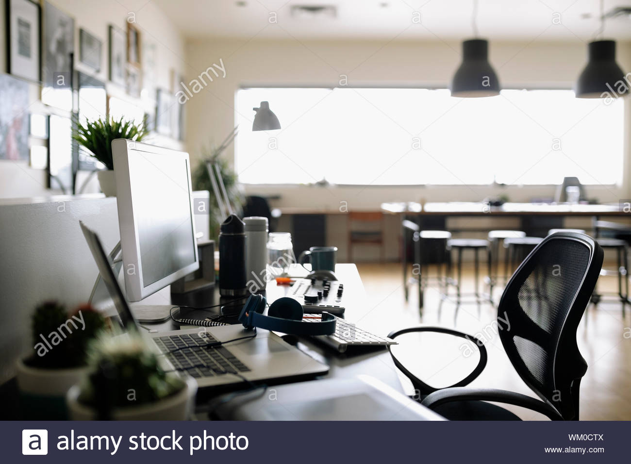 Creative office workspace hi-res stock photography and images - Alamy
