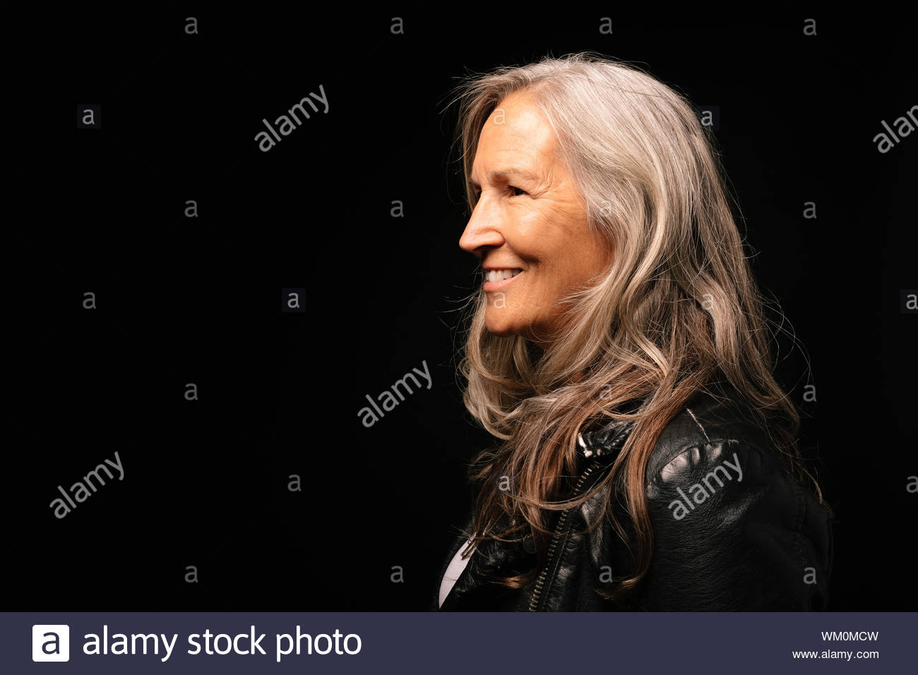 Smile smiling side profile hi-res stock photography and images - Alamy
