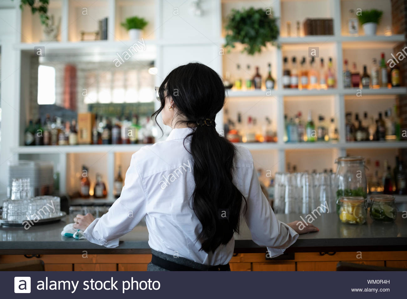 Service industry waitress hi-res stock photography and images - Alamy