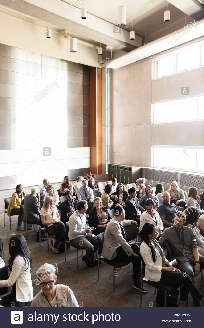 Audience in a large conference hall hi-res stock photography and images ...