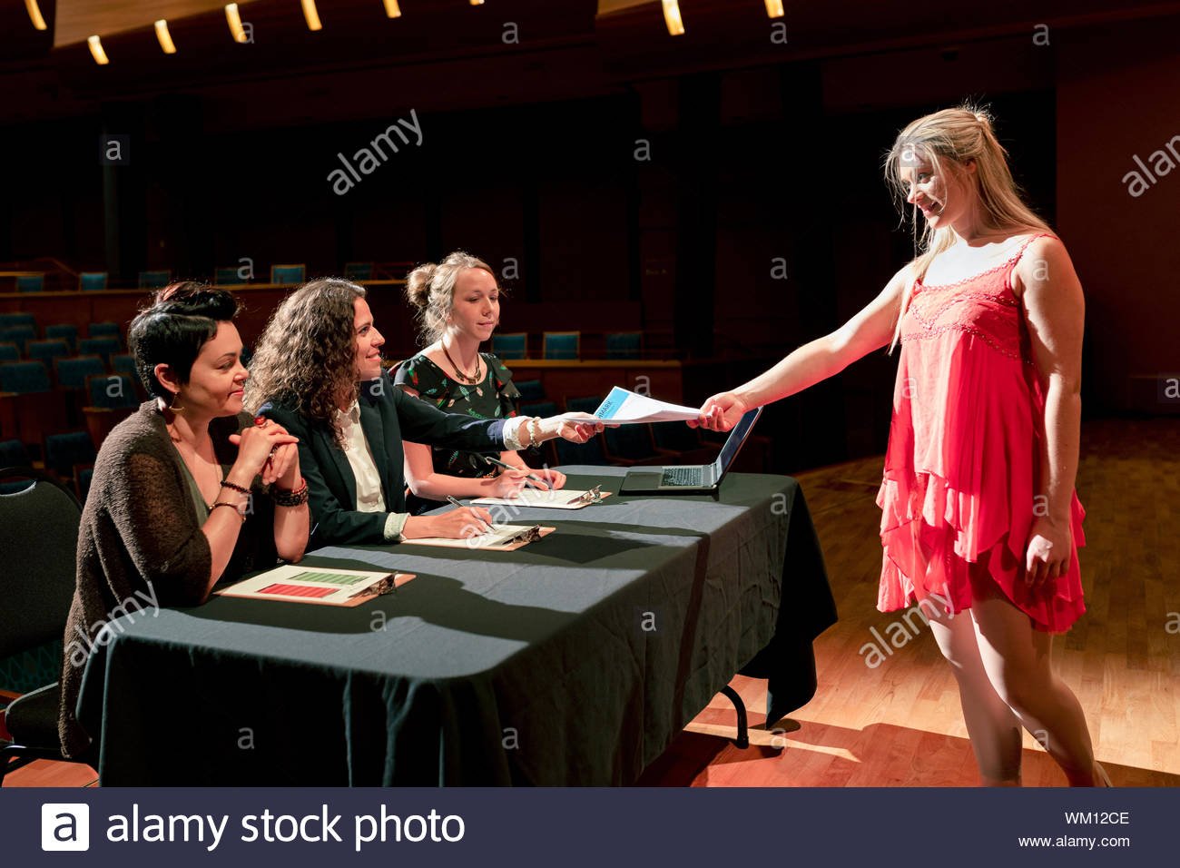 Female judges hi-res stock photography and images - Alamy