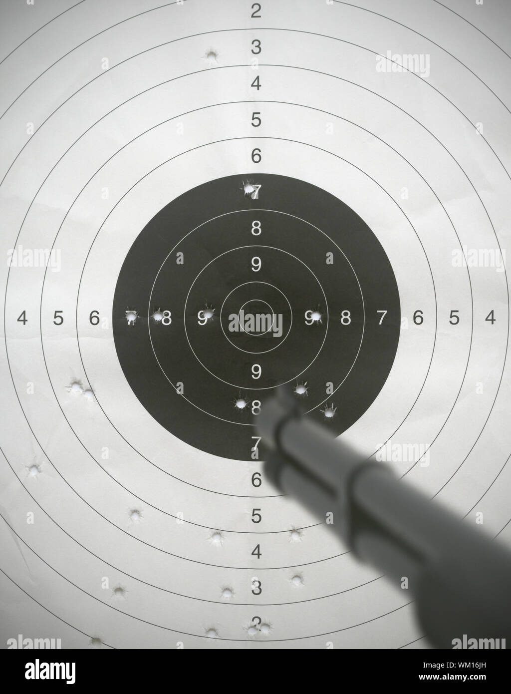 Gun pointing hi-res stock photography and images - Alamy