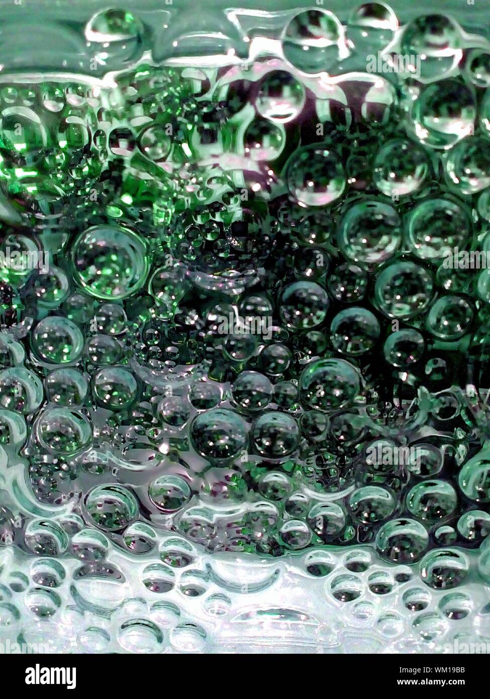 Green and bubbles hi-res stock photography and images - Alamy