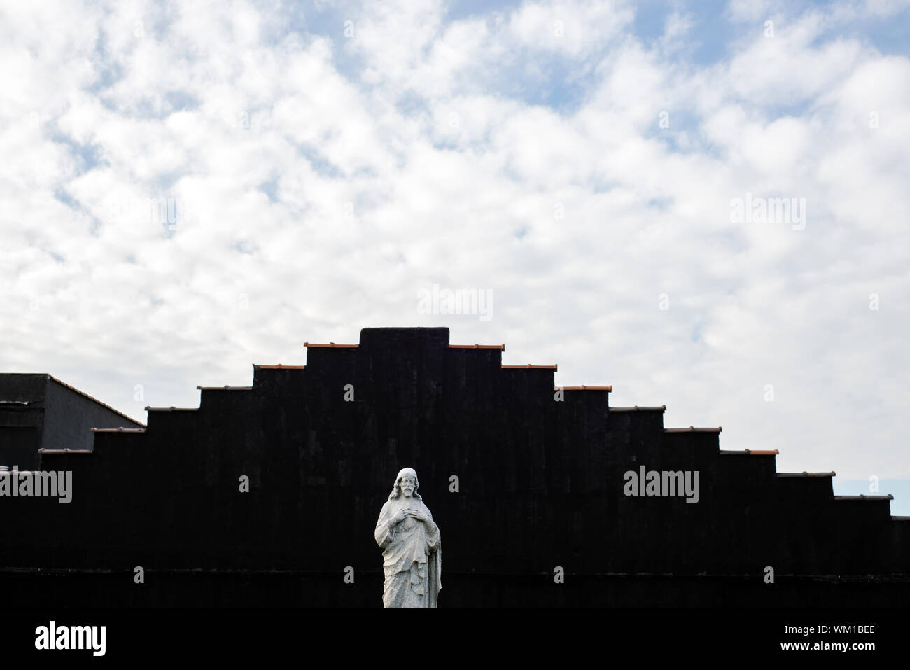 Calvary cemetery hi-res stock photography and images - Alamy