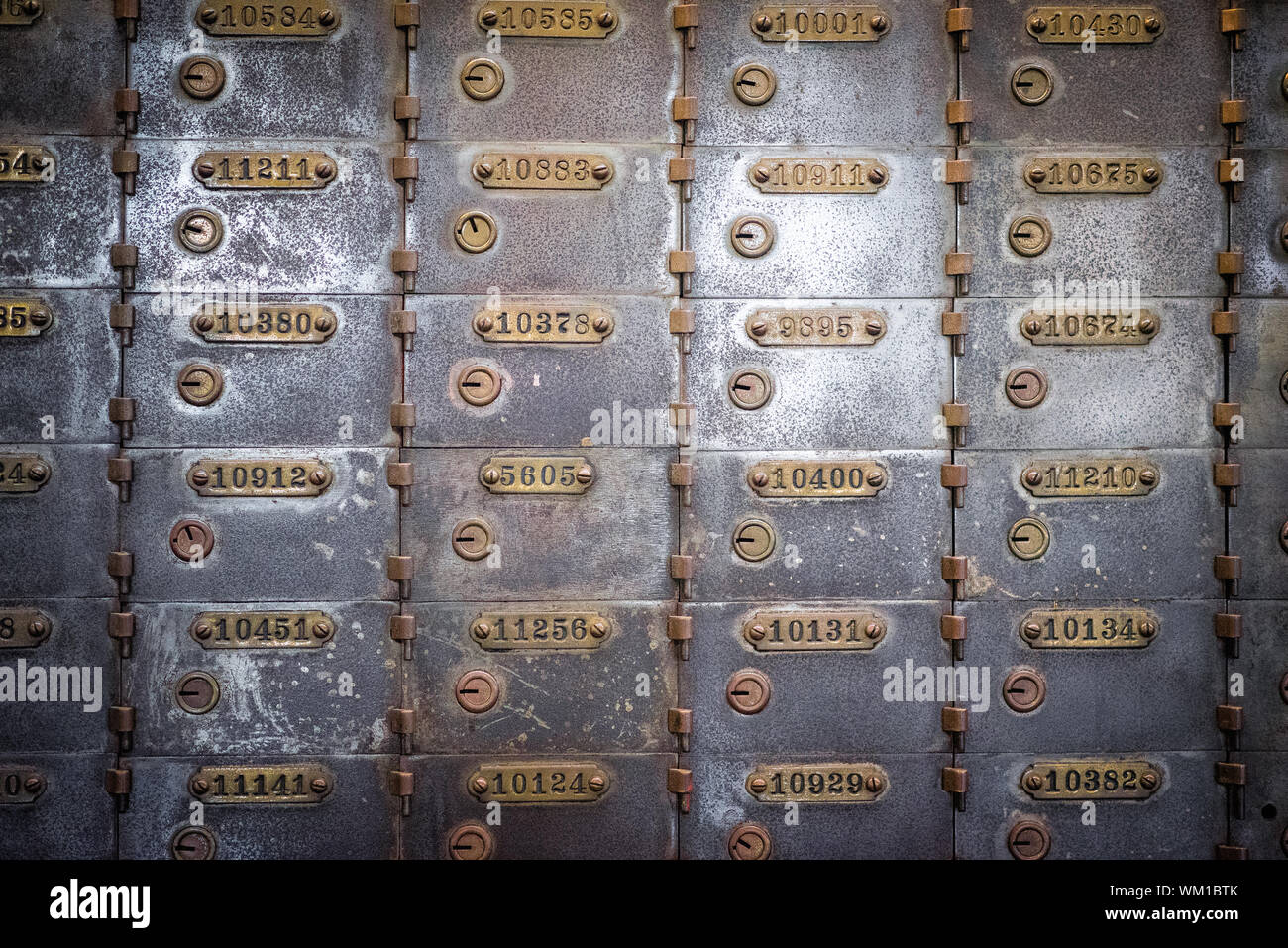 Number lockers hi-res stock photography and images - Alamy