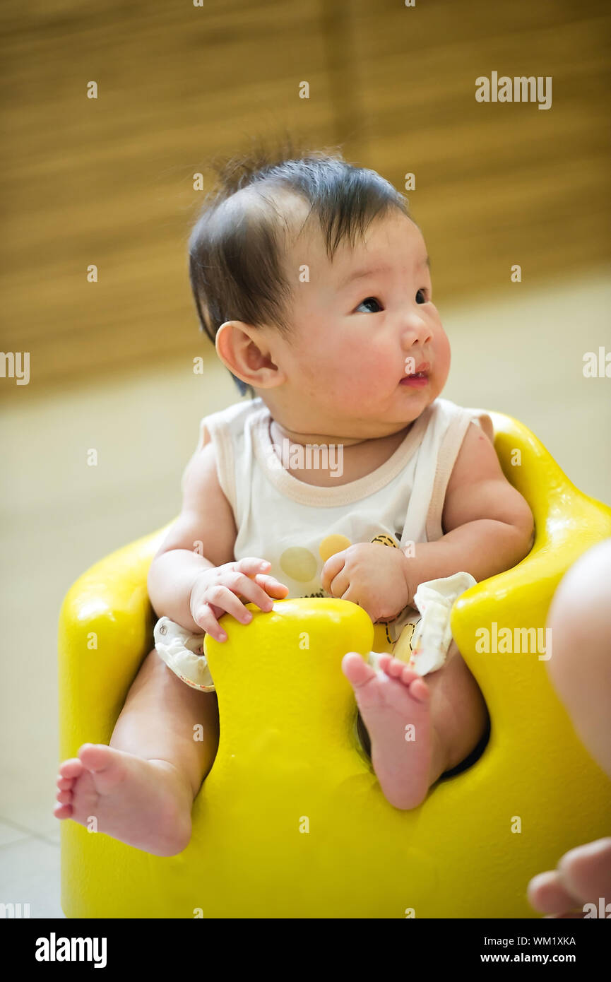 Girl on potty hi-res stock photography and images - Alamy