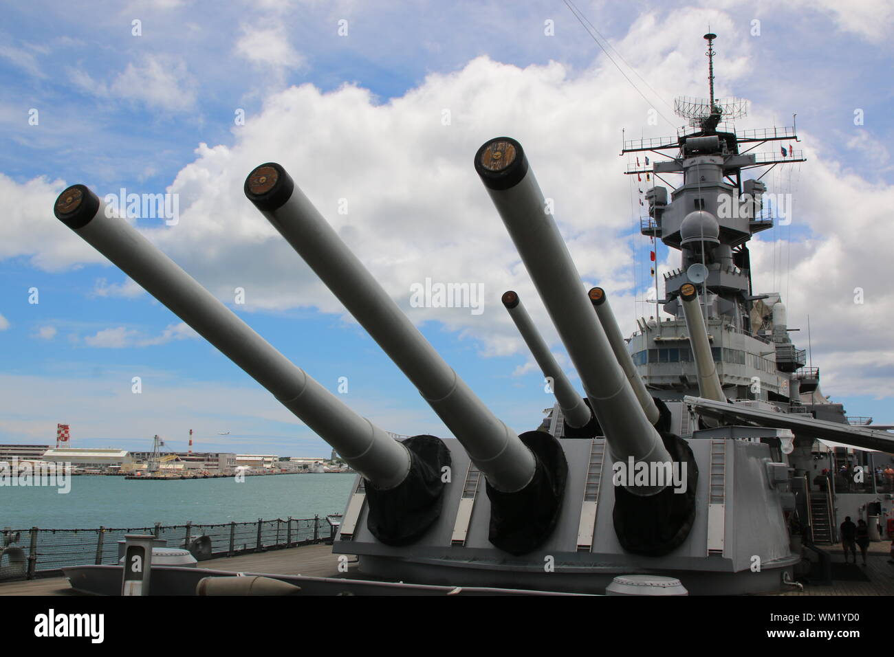 USS Missouri in Pearl Harbor, Hawaii Stock Photo - Alamy