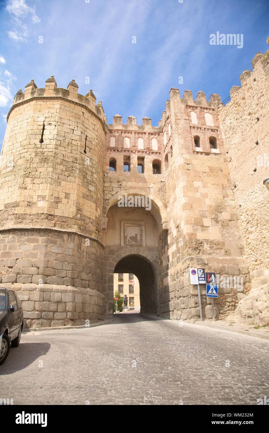 Big battlements hi-res stock photography and images - Alamy