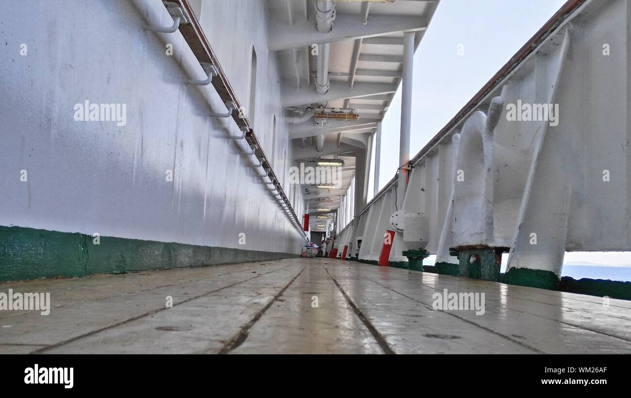 Interior ship hi-res stock photography and images - Alamy