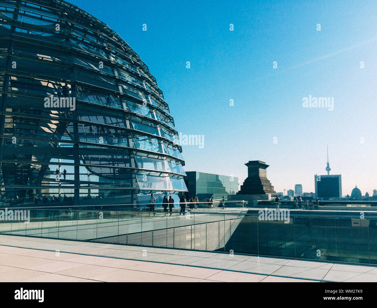 Dome building modern exterior hi-res stock photography and images - Alamy