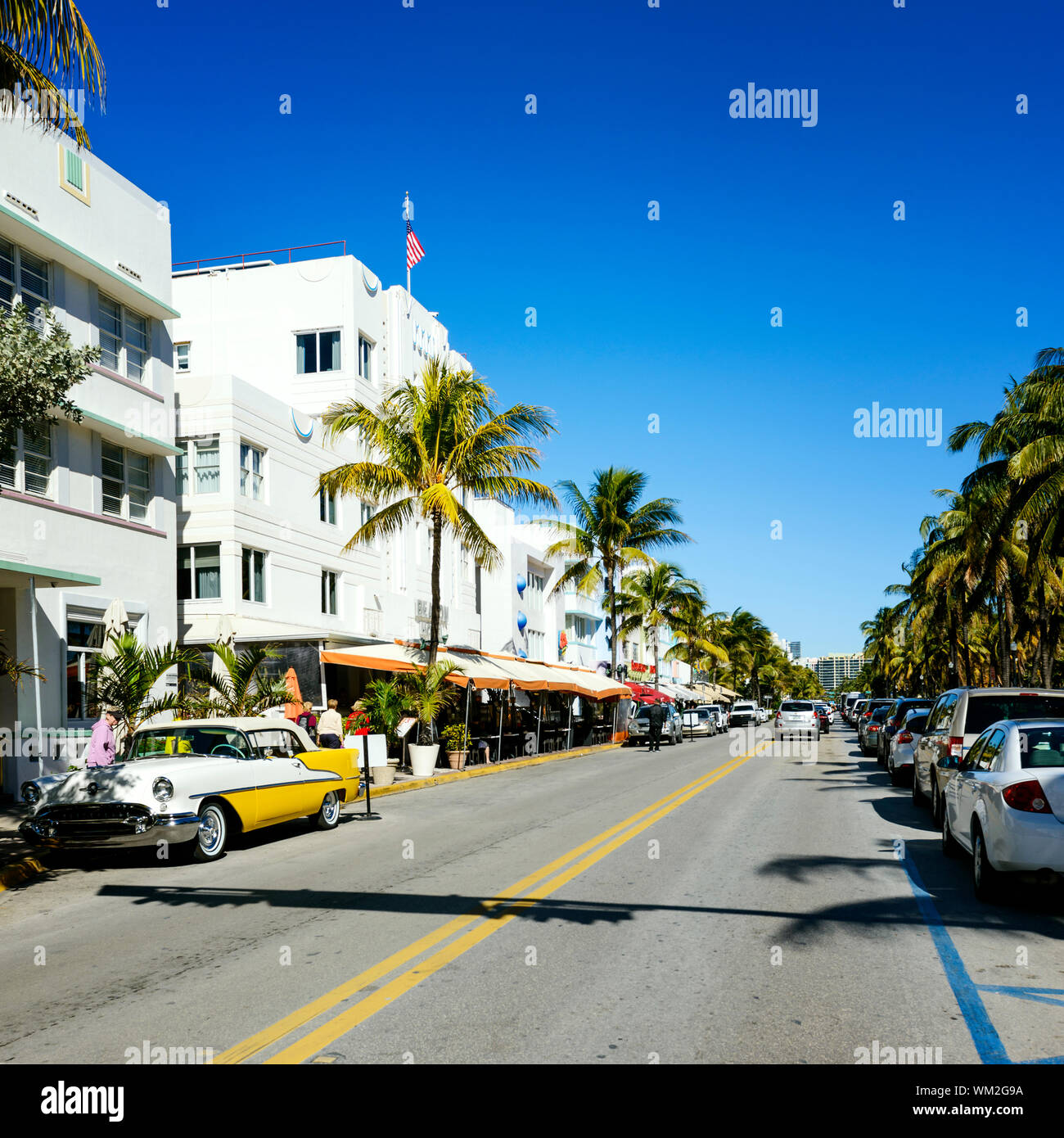 MIAMI BEACH -JANUARY 22. Vintage Car Parked along Ocean Drive in the ...