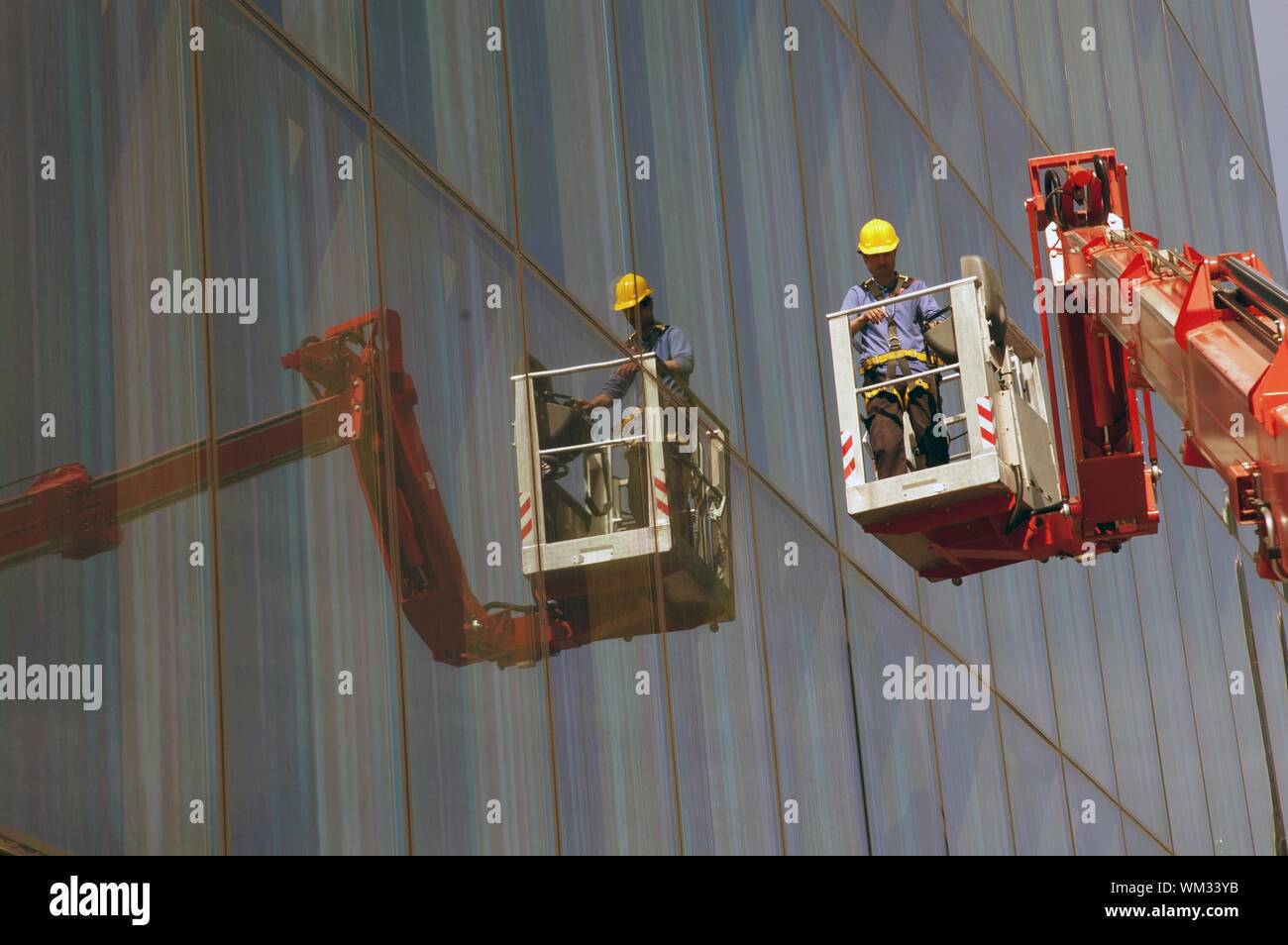 Person On Cherry Picker High Resolution Stock Photography and Images ...
