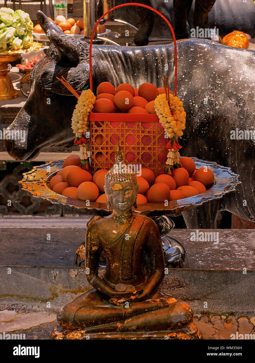 Religious offerings hi-res stock photography and images - Alamy
