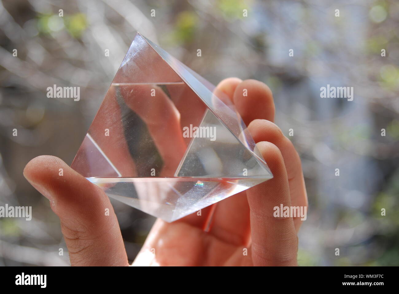 Diamond shape glass hi-res stock photography and images - Alamy
