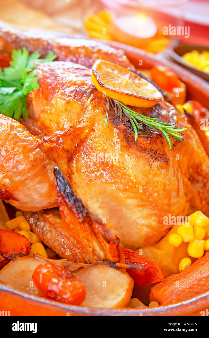 Delicious Thanksgiving turkey Stock Photo - Alamy