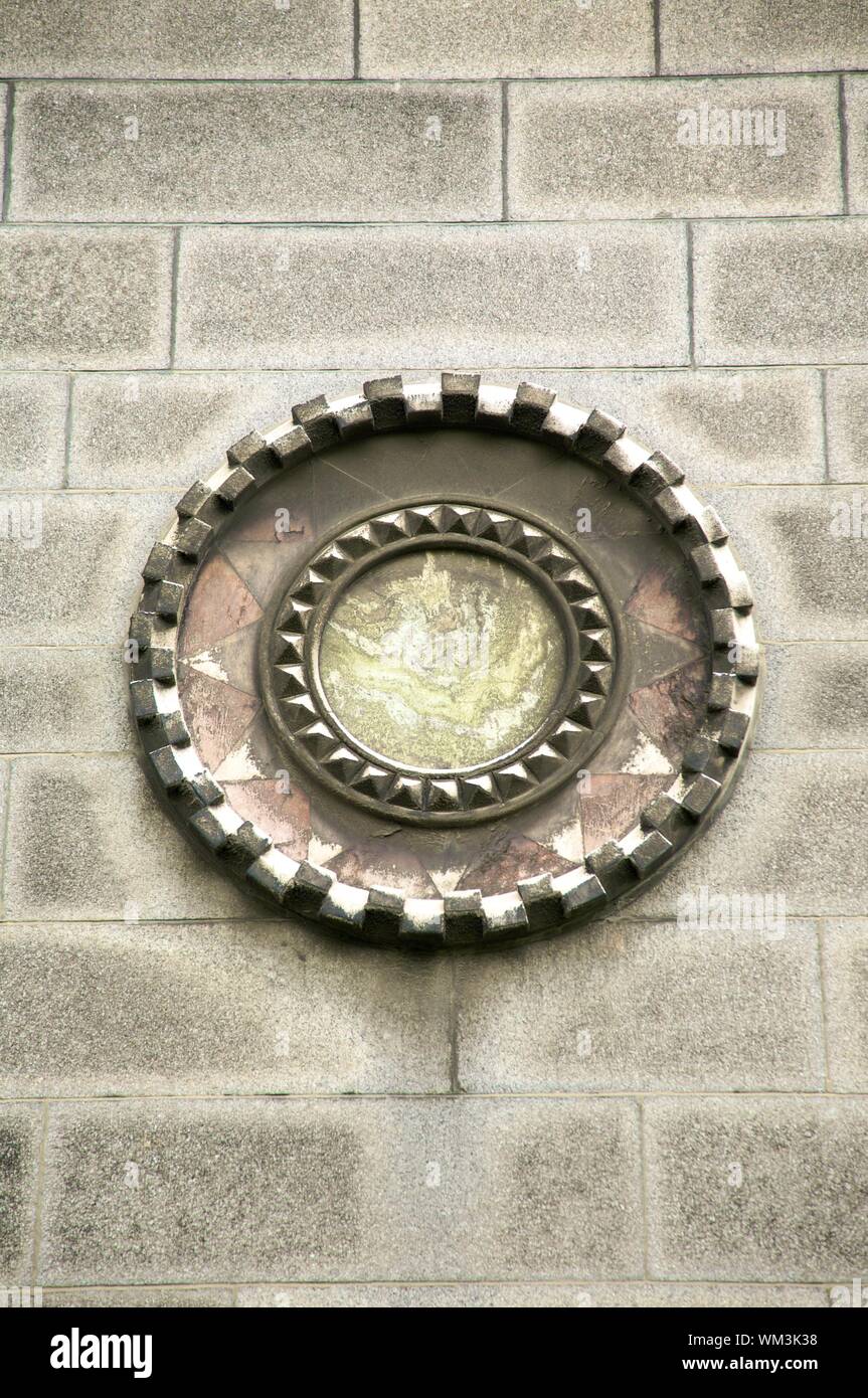 ancient shield at a public street of dublin Stock Photo - Alamy