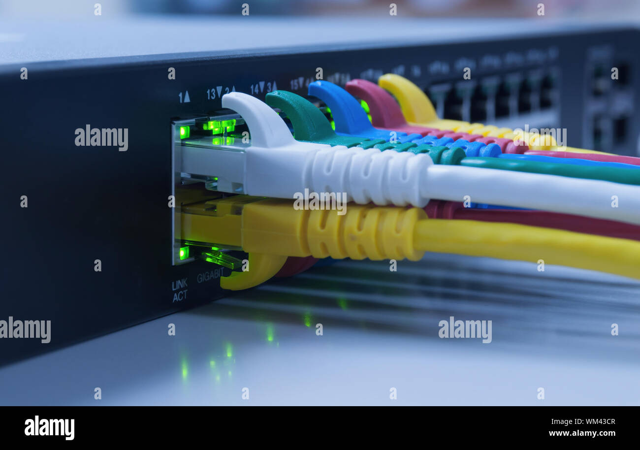 Routers hi-res stock photography and images - Alamy