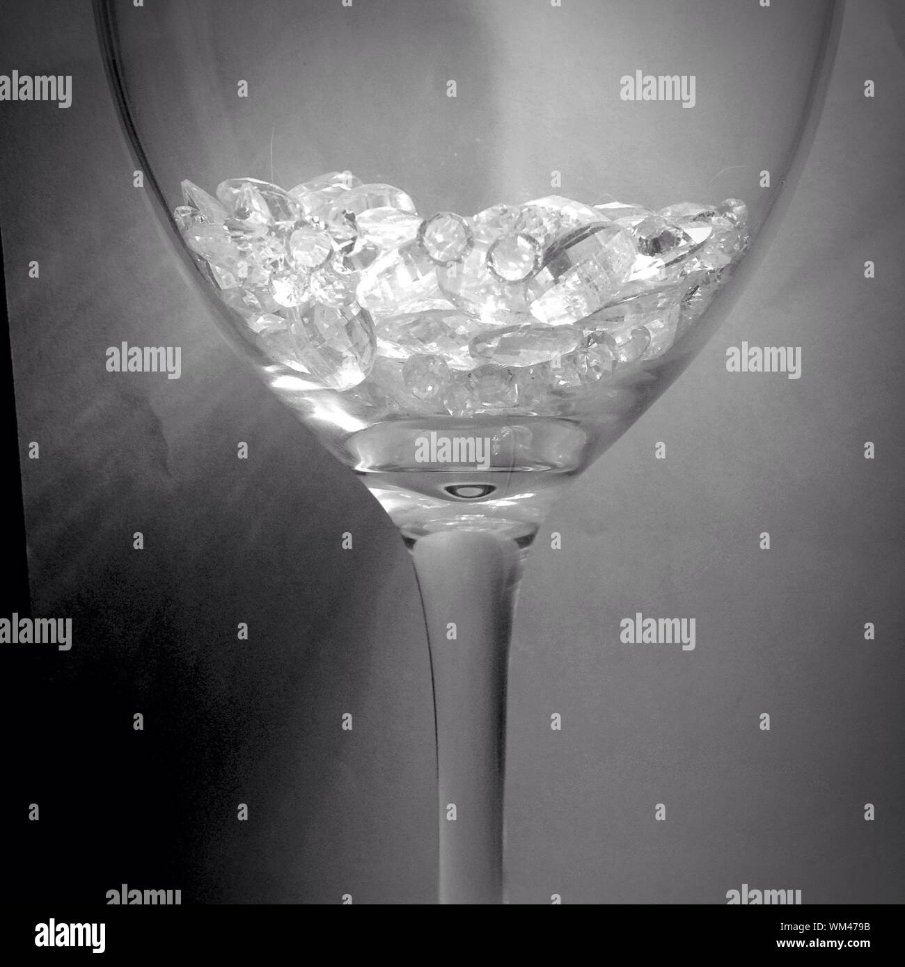 Glass diamonds hi-res stock photography and images - Alamy